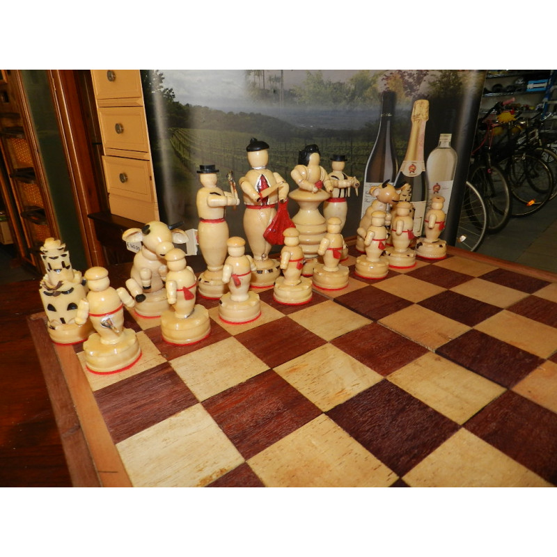 Scacchiere in Tagua e legno