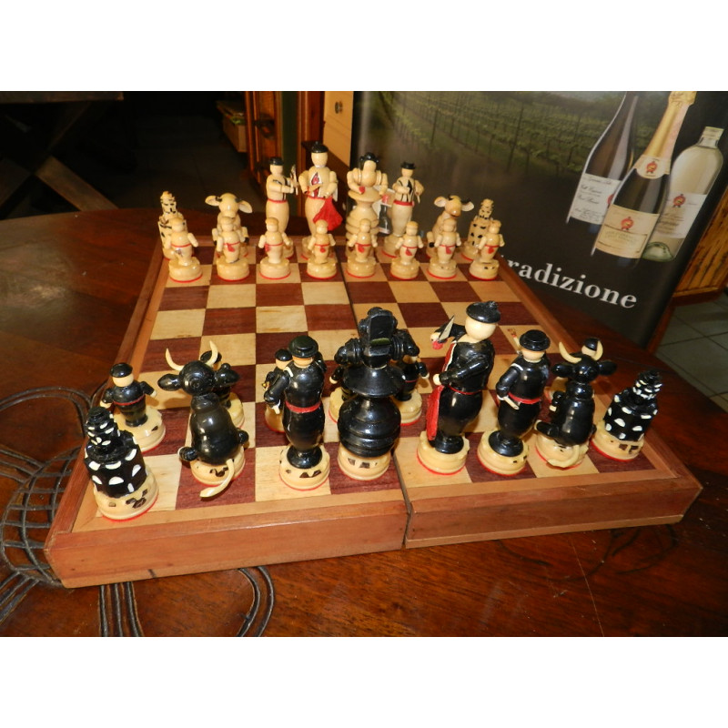 Scacchiere in Tagua e legno