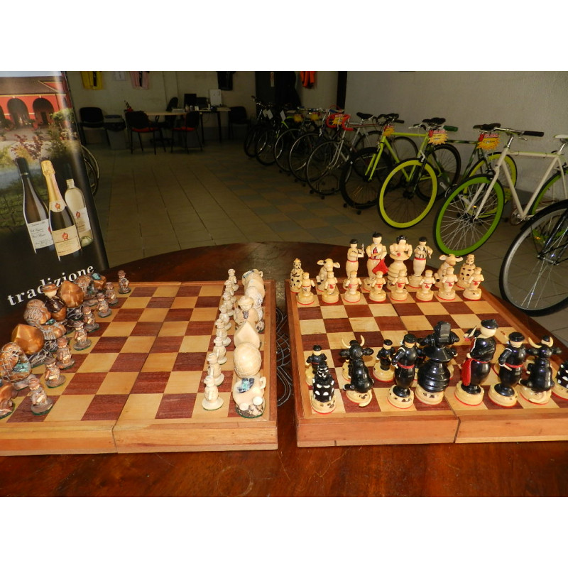 Scacchiere in Tagua e legno