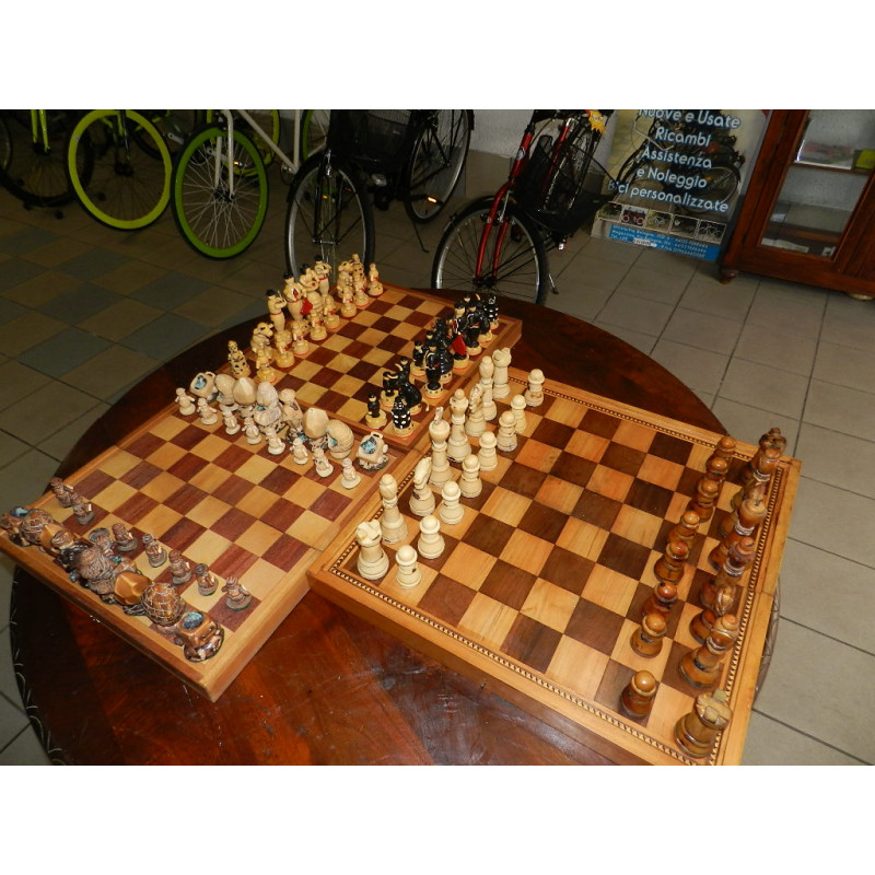 Scacchiere in Tagua e legno